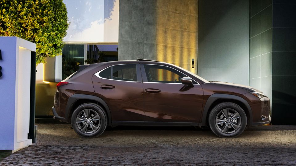 StriveME - لكزس ux 2021 المواصفات والسعر في السعودية